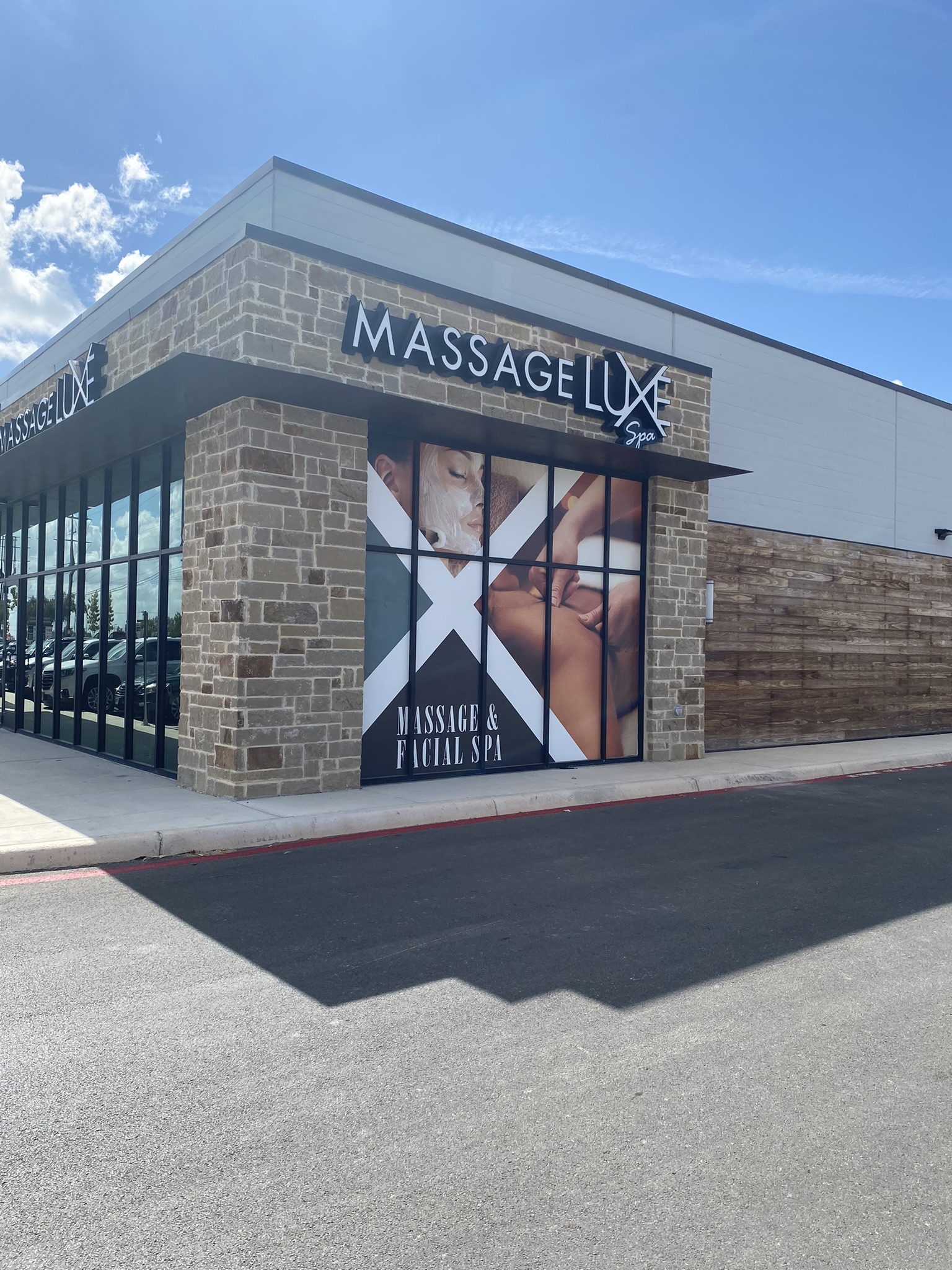 MLX Essentials – Premium Organic CBD by MassageLuXe